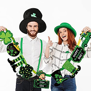 St Patrick's Day Door Banner Decoration Hanging Welcome Signs Door Banner Green Shamrock Car Hat Leprechaun Hanging Door Decor Happy St Patrick's Home Decor Paper Banner for Home Outdoor Indoor