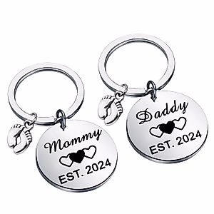 BNQL Daddy and Mommy Est 2024 Keychain Set New Parent Gifts Pregnancy Announcement Gifts for Mom First Time Parents Gifts (daddy mommy 2024 keychain)