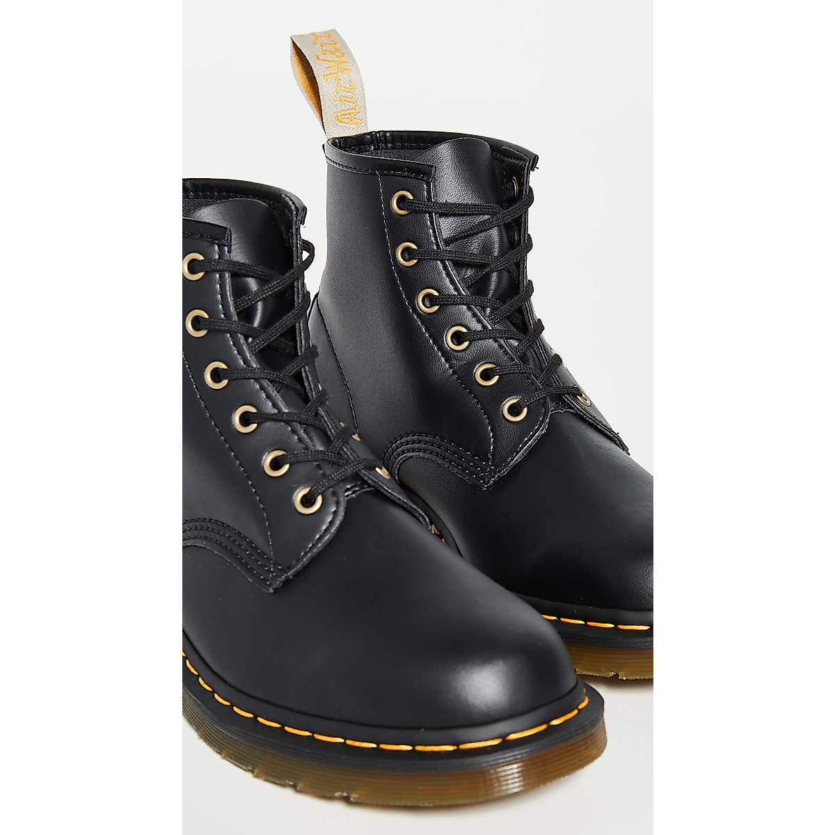 Dr. Martens Unisex Vegan 101 Fashion Boot, Black Felix Rub Off, 5 US Men