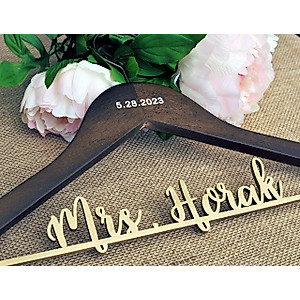 Bride Hanger, Wedding Hanger, Personalized Bride Hanger, Lady Hanger, Custom Hanger, Honor Maid, Bridesmaid, Doctor, Doctor Graduation Dress Hanger
