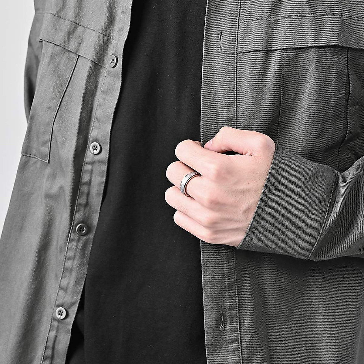 WLPCIV Anxiety Ring for Women Men Stainless Steel Spinner Ring Fidget Band Rings Sand Blast Glitter Finish Rings for Stress Relieving Wedding Promise Ring, Silver Size 7