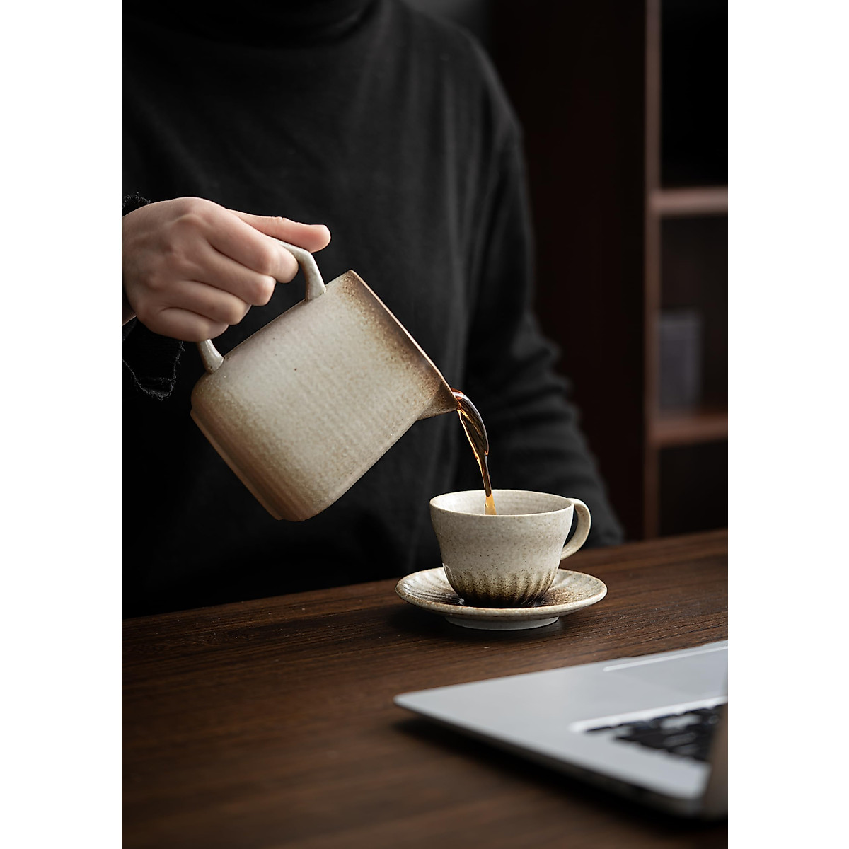 HYAXGM Pour Over Coffee Maker,Ceramic Coffee Maker With 100 pcs V60 Paper Filter，16oz/480ml Pour Over Coffee Dripper (Off White)