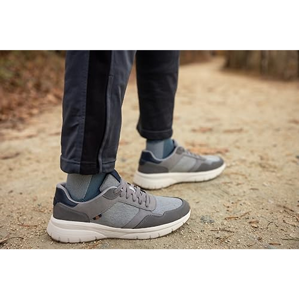 Dr. Scholl's Men's Advanced Relief Blister Guard Crew Socks, White, Shoe Size: 4-10