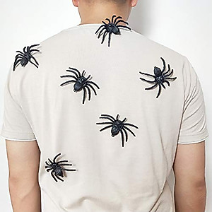 HOHAJIU Fake Spider Realistic Plastic Spider Toys Spoof Halloween Party Props April Fool's Day Funny Fright Screaming Toys, Pack of 12