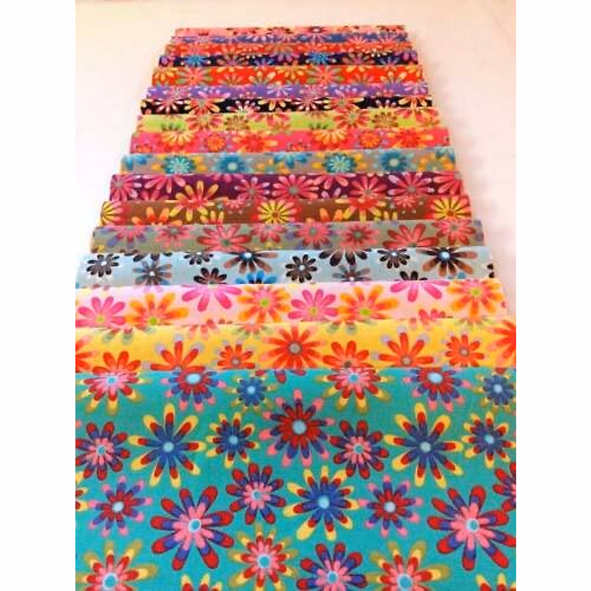 102 Piece Crazy Daisy pre Cut Charm Pack 5" Squares 100% Cotton Fabric Quilt - by Diu Dang
