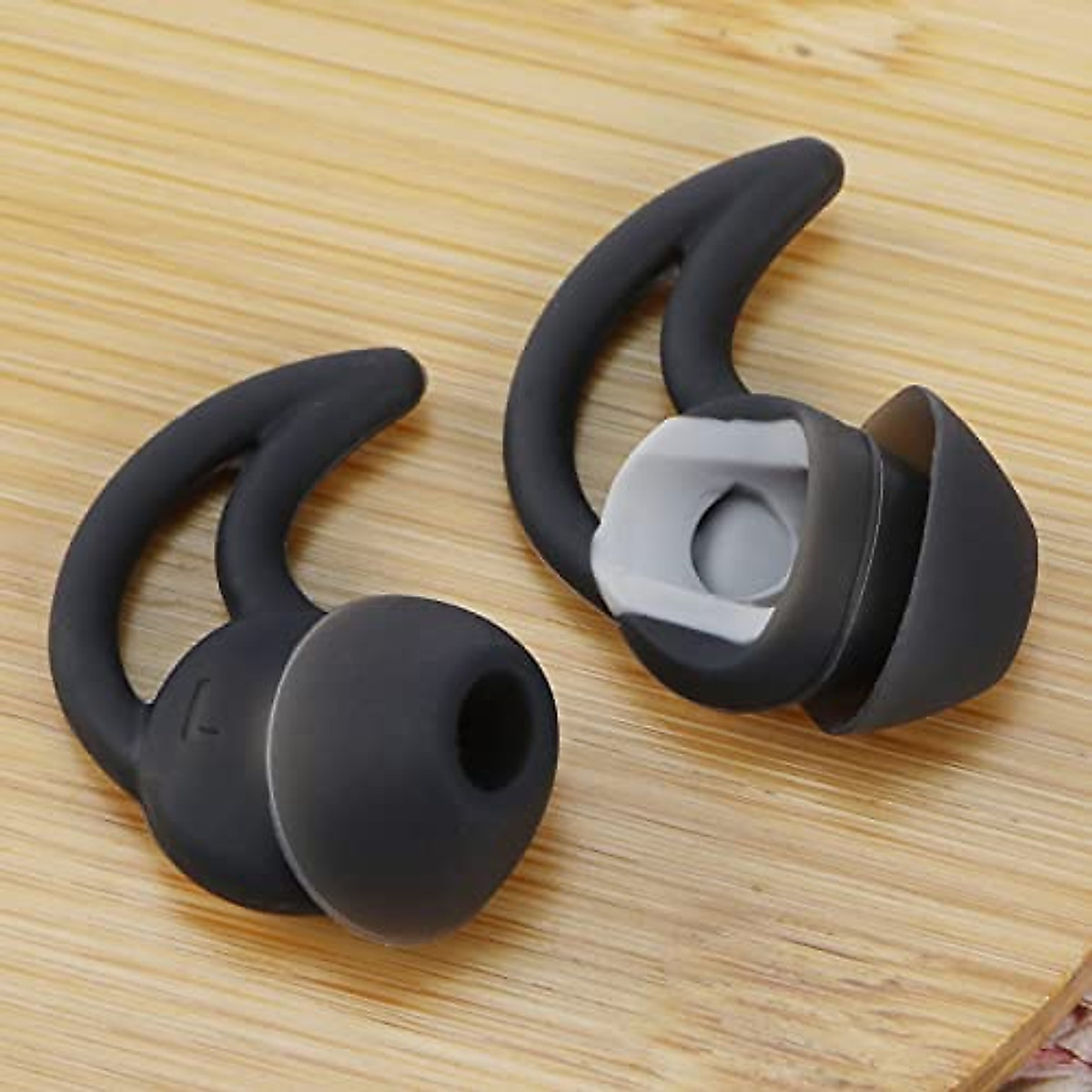 Micro Traders 3 Pairs Replacement Earbuds Ear Tips Silicone in Earphones Noise Isolation Compatible with Bo-se QC20 QC20i SoundSport SIE2i IE2 IE3 Black S M L