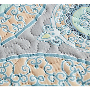 CHIXIN Boho Quilt King Size - Bohemian Chic Medallion Design - Lightweight Bedspread Coverlet Set, Ultrasonic Quilting Mandala Bedding Cover for All Season, 3 Piece, Aqua Blue