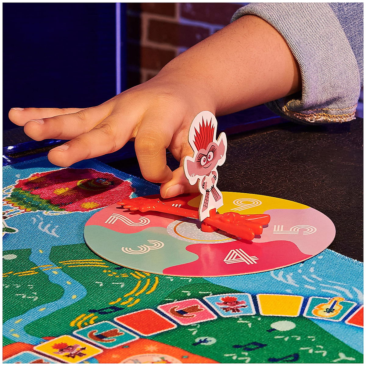 Spin Master Games Trolls World Tour Cooperative Strategy Board Game for Families and Kids Ages 5 and up