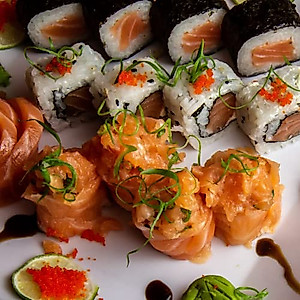 Sushi Making Kit, Sushi Roller Set, All in One Sushi Maker Kit, with Bamboo Rolling Mat, Sushi Bazooka, Chopsticks Holders, Rice Paddle, Avocado Slicer for Beginners, Kids, Family, Friends, Home