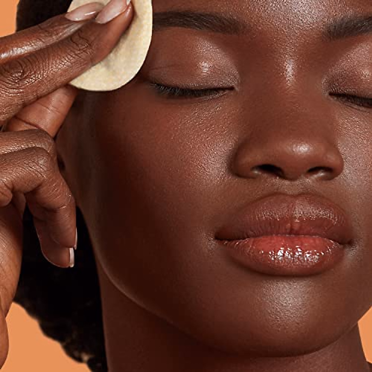 SheaMoisture Even and Radiant Face Pads For Uneven Skin Tone and Dark Spots Daily Exfoliating Toner Pads With Raw Honey 30 Count