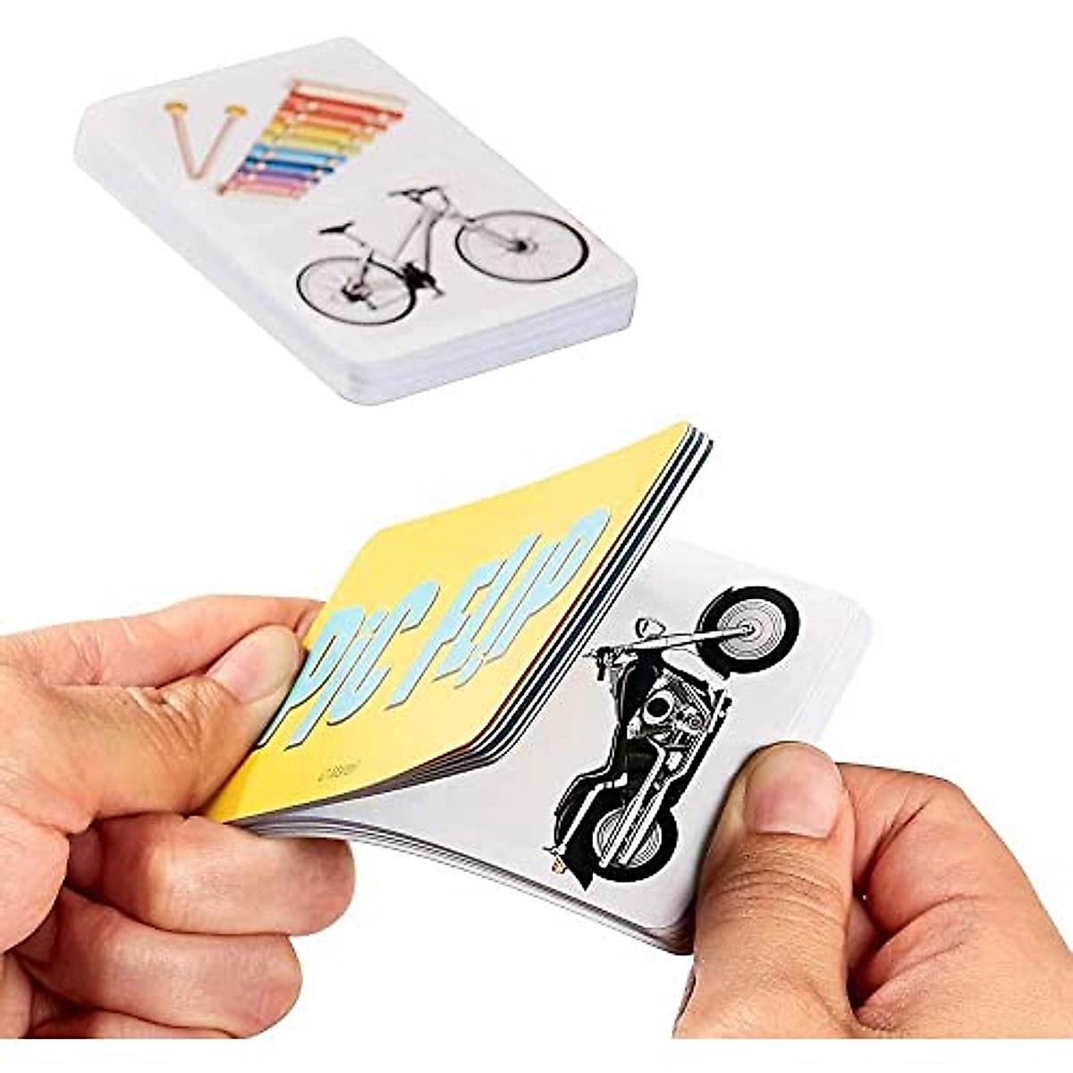 Mattel Games Pic Flip Card Game for 7 Year Olds and Up GKD70