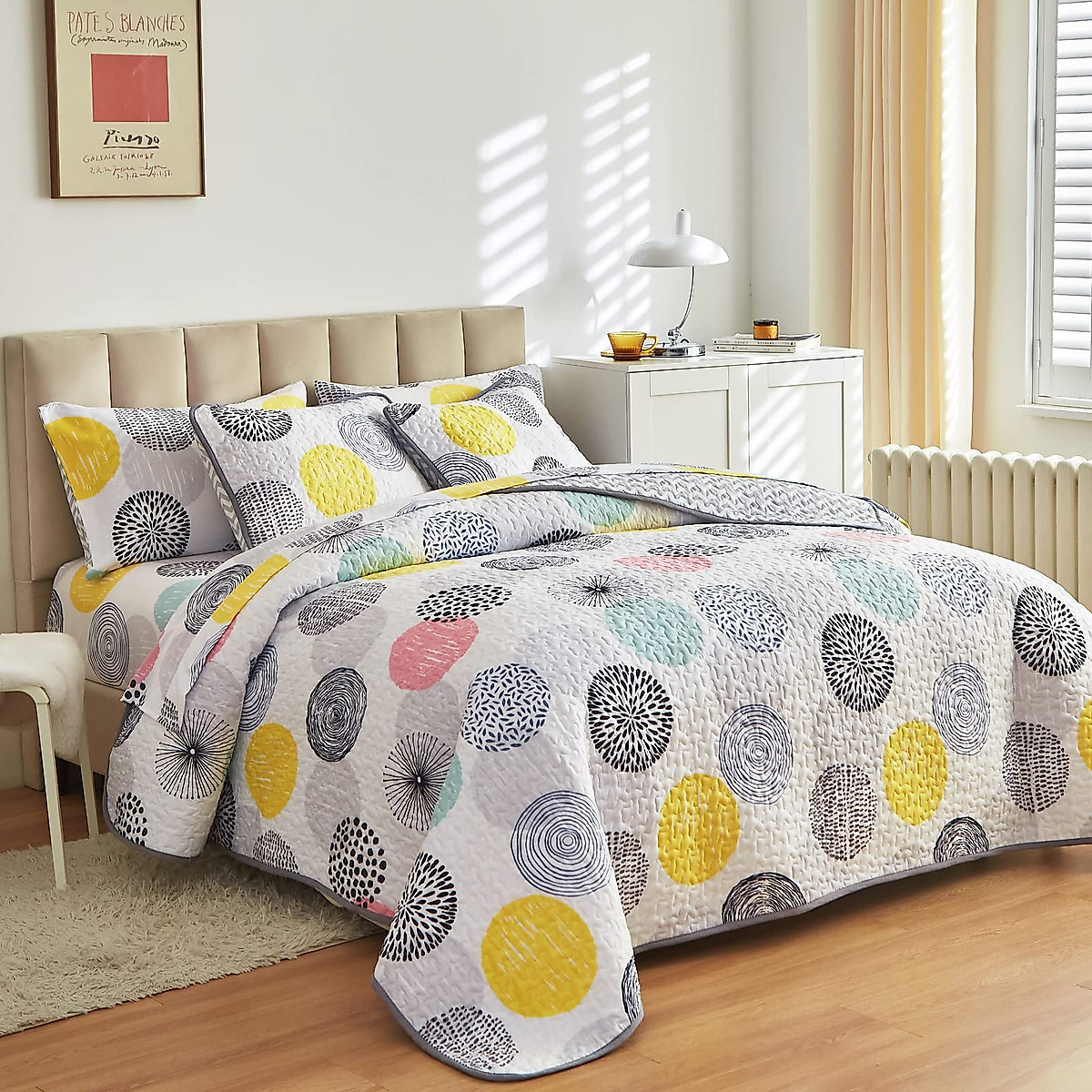 UOZZI BEDDING 7 Piece Quilt Set Bed in a Bag Colorful Dots King Size All Season Bedspread Coverlet with (1 Reversible Quilt 101x88, 2 Pillow Shams, 1 Flat Sheet, 1 Fitted Sheet, 2 Pillowcases)