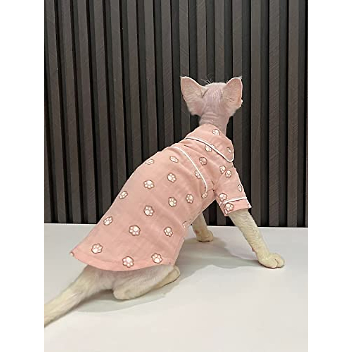 Sphynx Hairless Cat Clothes Autumn Cartoon Pattern Pajamas Air Cotton T-Shirts Comfortable Kitten Shirts Pet Clothes for Cat (M(4.4-5.5lbs), Pink)