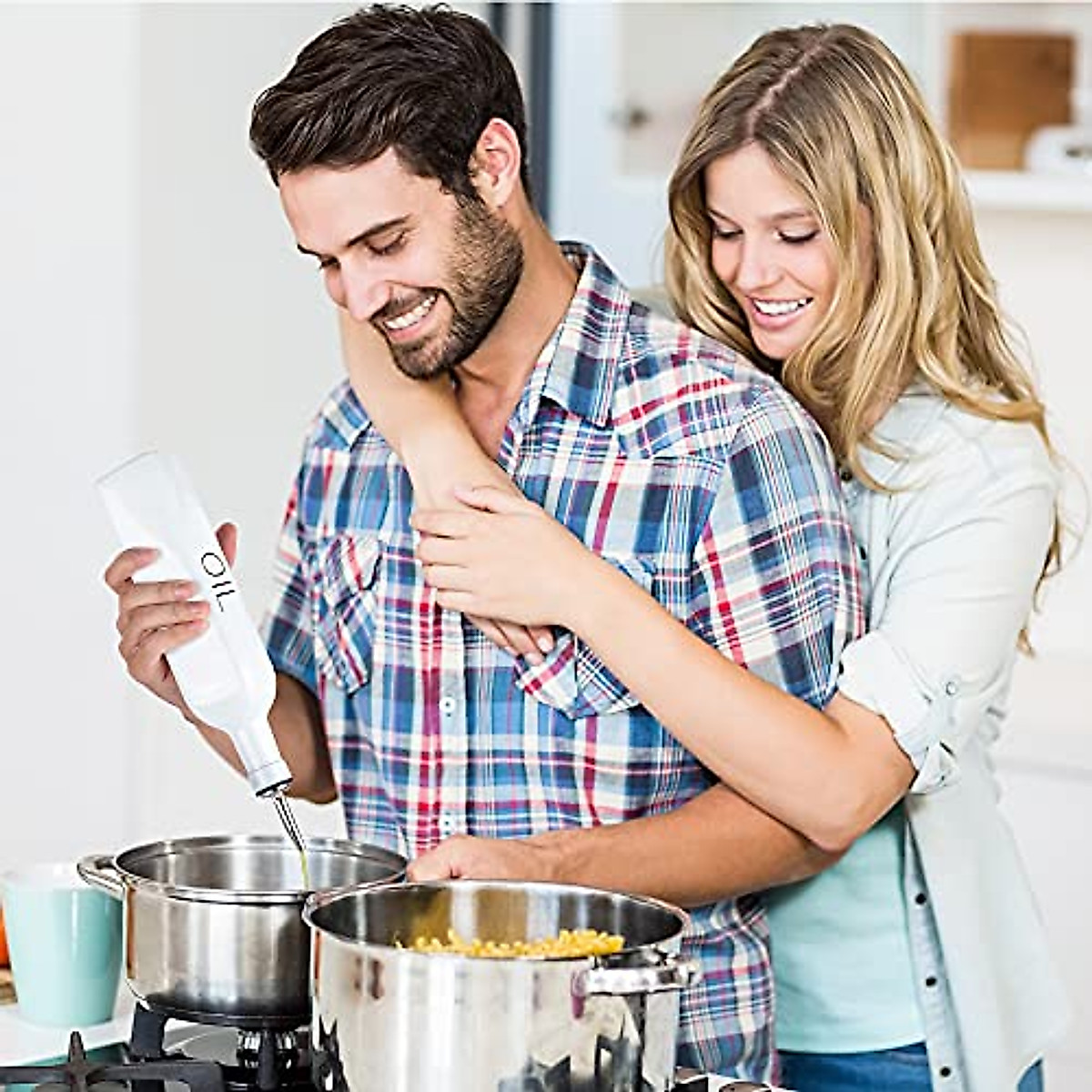 Brighter Barns Farmhouse Oil and Vinegar Dispenser Set Black & White Olive Oil Dispenser Bottle with Caddy Holder & Stainless Steel Spout - Cute Modern Vintage Glass Cruet for Kitchen -500ml 17oz