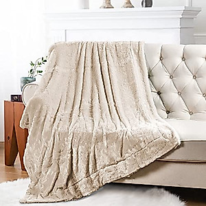 Home Soft Things Double Sided Faux Fur Bed Couch Throw Blanket, Oatmeal, 70'' x 80'', Soft Luxurious Warm Heavy Cuddly Throw Blanket for Couch Sofa Chair Home Décor