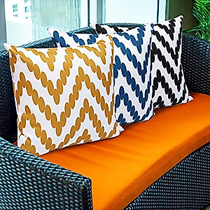 JYVNCZ Fall Outdoor Pillows Covers 18x18 Inch Set of 2 Decorative Waterproof Cushion Lumbar Throw Pillow Covers for Patio Furniture Couch (Yellow)