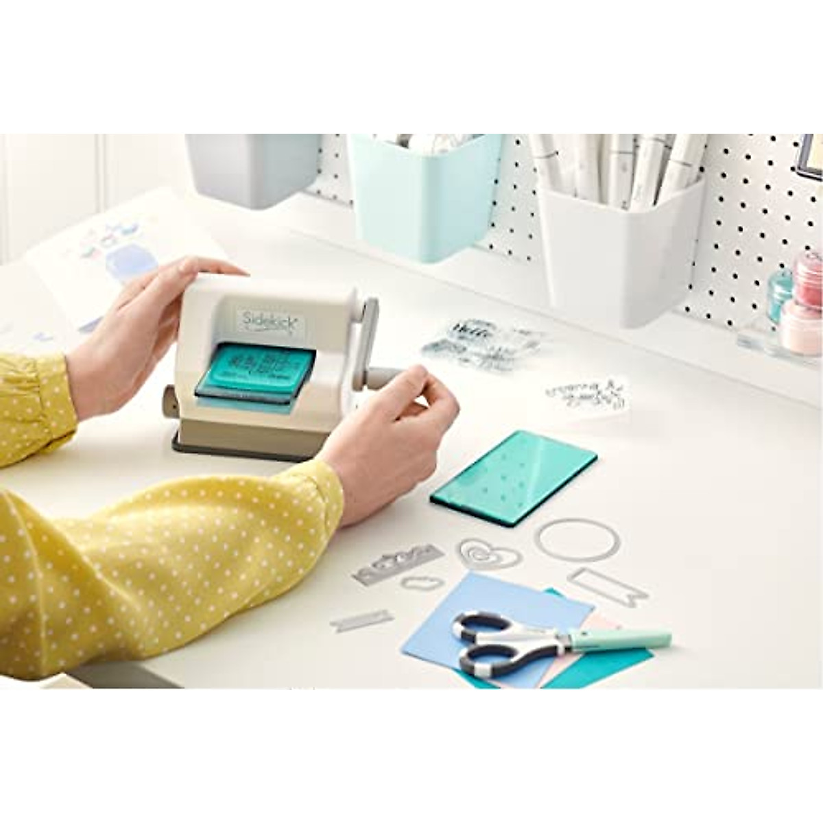 Sizzix Sidekick Starter Kit 661770 Portable Manual Die Cutting & Embossing Machine for Arts & Crafts, Scrapbooking & Cardmaking, 6.35 cm Opening, 2.5" Opening, White