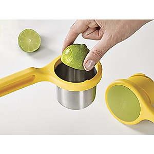 Joseph Joseph 20101 Helix Citrus Juicer Ergonomic Twist-Action Hand Press Stainless Steel, 1 EA, Yellow