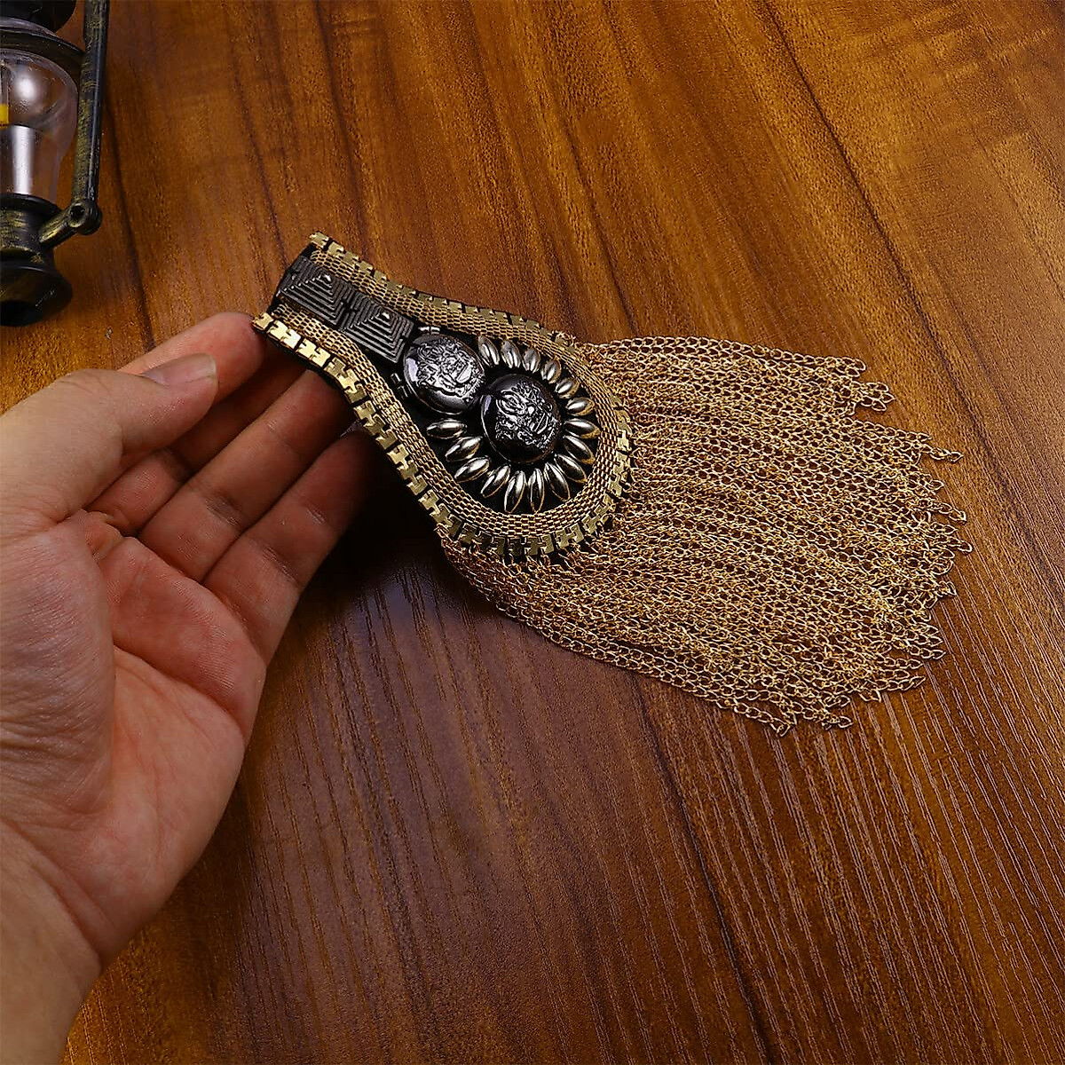 SUPVOX 2pcs Shoulder Epaulets Tassel Punk Fashion Shoulder Board for Man Woman(Golden)