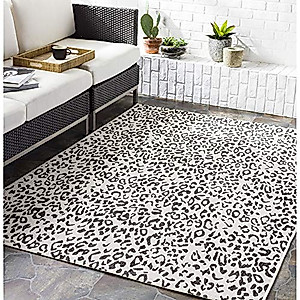 Artistic Weavers Esperanza Leopard Outdoor Area Rug,5'3" x 7'7",Black/White