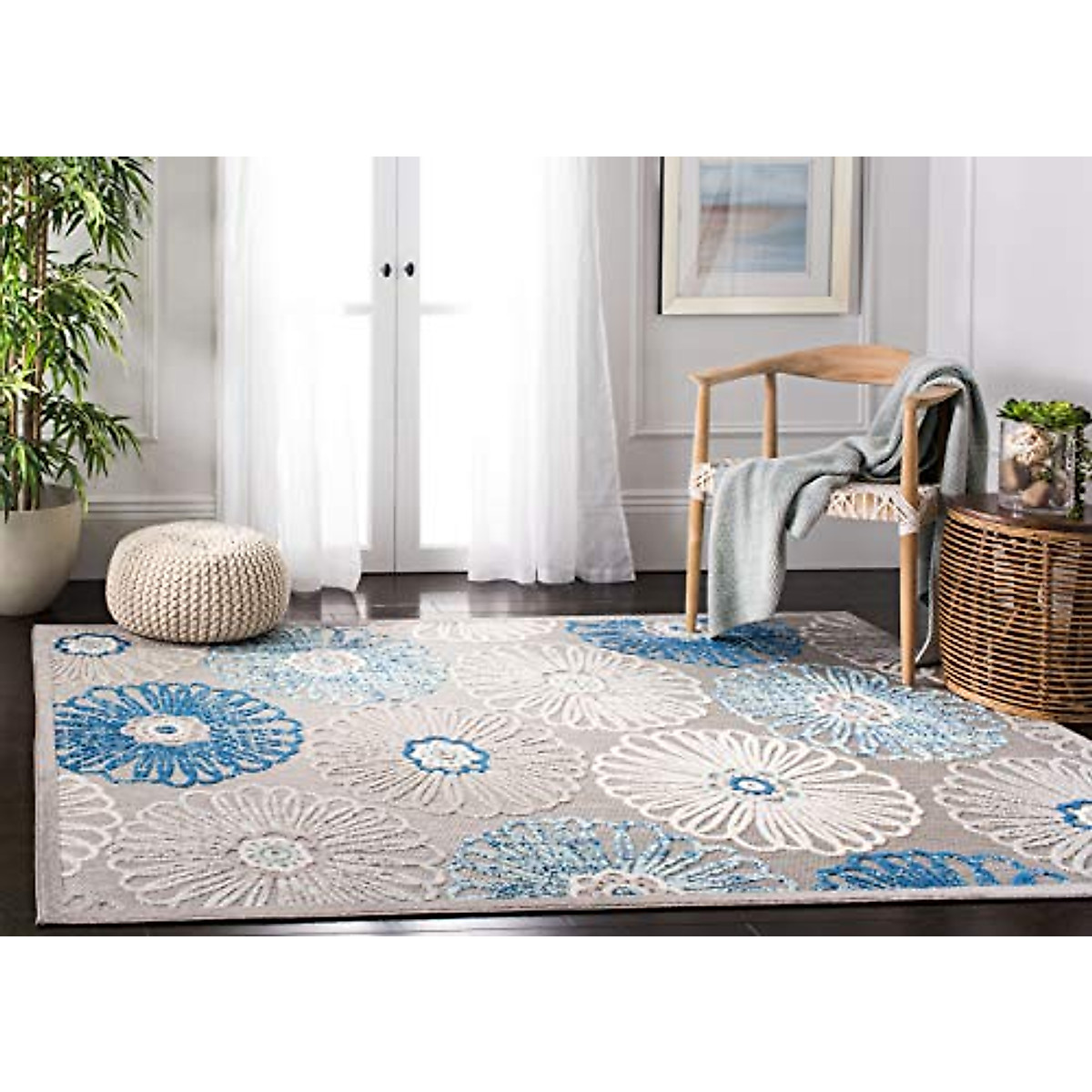 SAFAVIEH Cabana Collection Accent Rug - 4' x 6', Grey & Blue, Floral Design, Non-Shedding & Easy Care, Indoor/Outdoor & Washable-Ideal for Patio, Backyard, Mudroom (CBN801F)