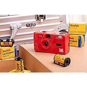 Kodak M35 Film Camera, Reusable, Focus Free, Easy to Use, Build in Flash and Compatible with 35mm Color Negative or Bl/W Film (Film and AAA Battery NOT Included) (Flame Scarlet)
