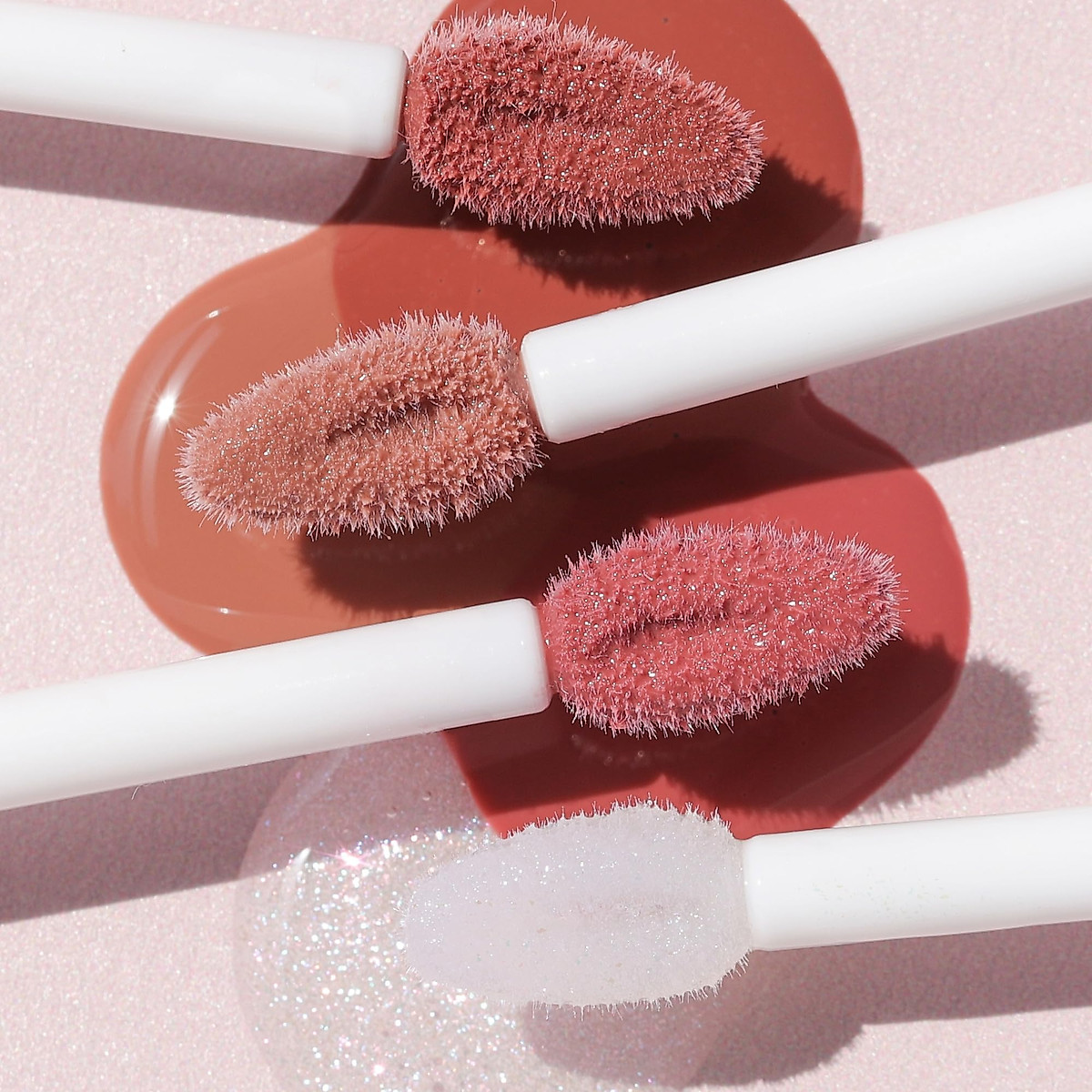 Wander Beauty Lip Retreat Oil - Oasis Glow (Shimmery Clear) - 4 in 1 Tinted Lip Oil + Moisturizing Lip Gloss With Avocado, Vitamin E & Rosehip - Hydrating Luxurious Lip Care for Dry Lips - 0.33 fl oz