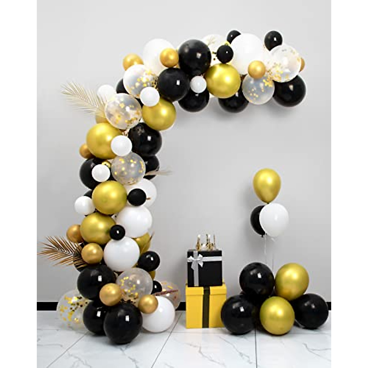 MOMOHOO Black and Gold Balloons Garland - 100Pcs 12/10/5" Gold Black White Balloons Confetti Balloons, New Year Balloons Graduation Balloons Latex Balloon for Graduation, Metallic Gold Birthday Ballon