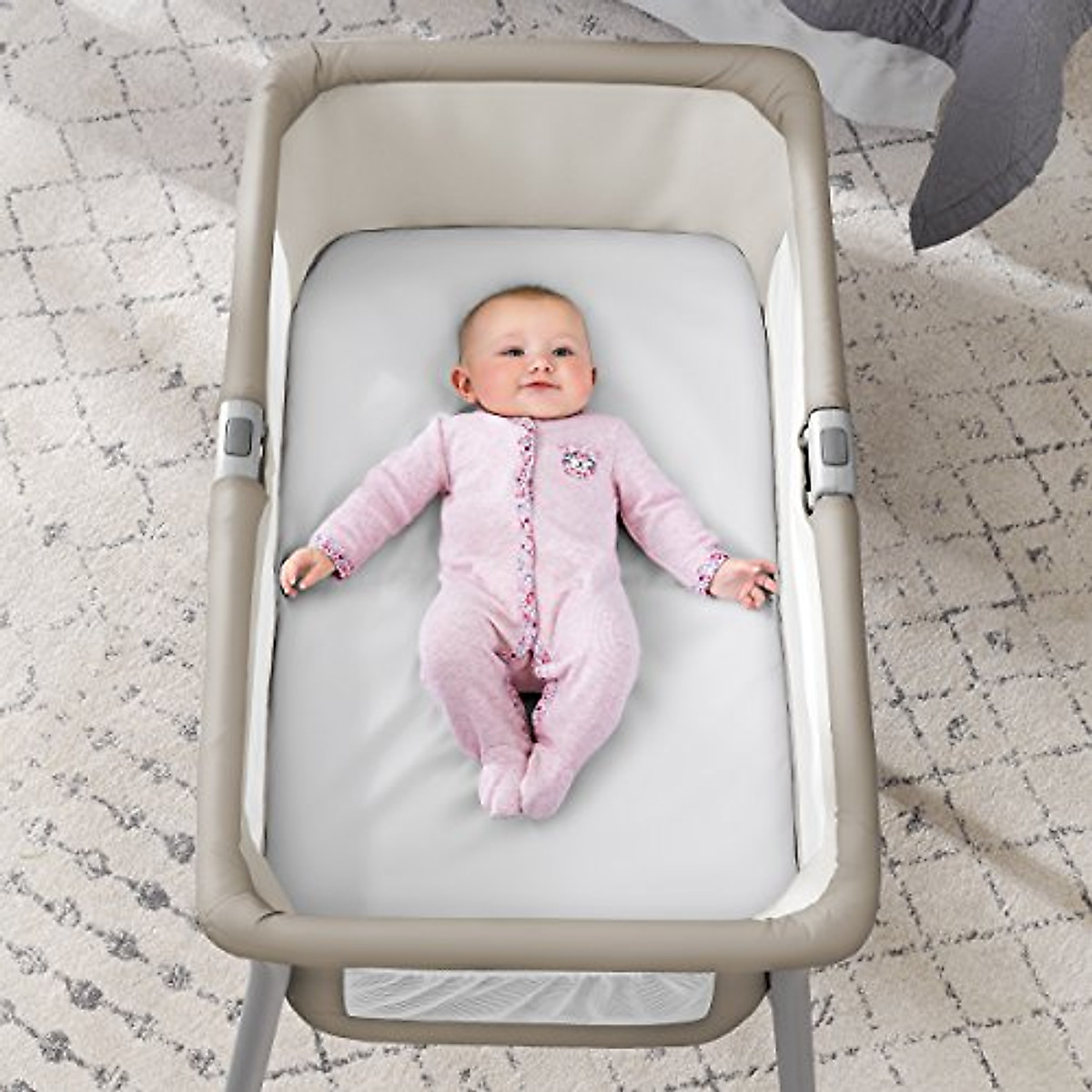 Chicco LullaGo Portable Bassinet, Iris