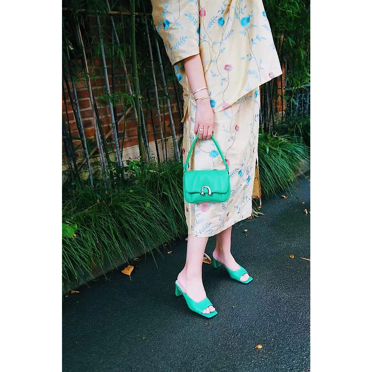 Amazing Song Small Quilted Crossbody Bags for Women, Designer Calfskin Leather Handbag Purse with Removable Strap, Alpha Bag