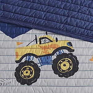 Mi Zone Kids Nash Reversible Quilt Set, Vibrant Fun Design, Lightweight All Season Children Bedding, Coverlet Bedspread, Boys Bedroom Décor, Twin, Big Wheel Monster Trucks 3 Piece