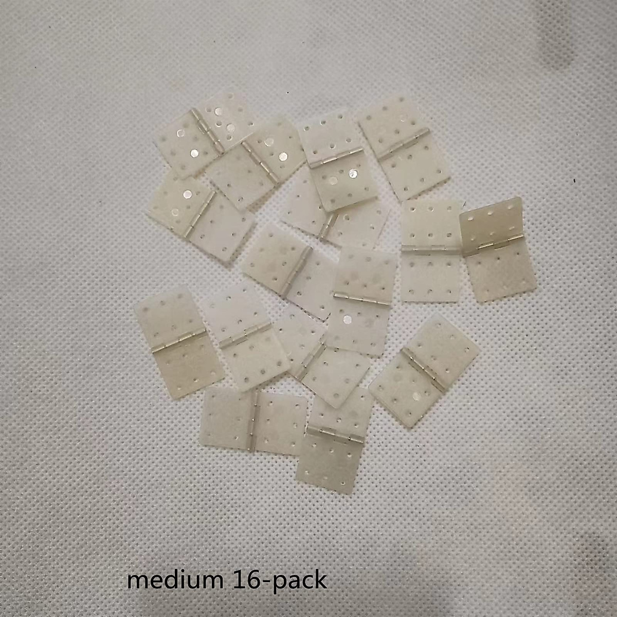 skrnrhrery Nylon Hinges, 3 Sizes are Available Suitable for RC Airplane Model Airplane Parts Fixed Wing Model Airplane Square Loose-Leaf 16-Pack (Medium 0.63×1.14 inches)