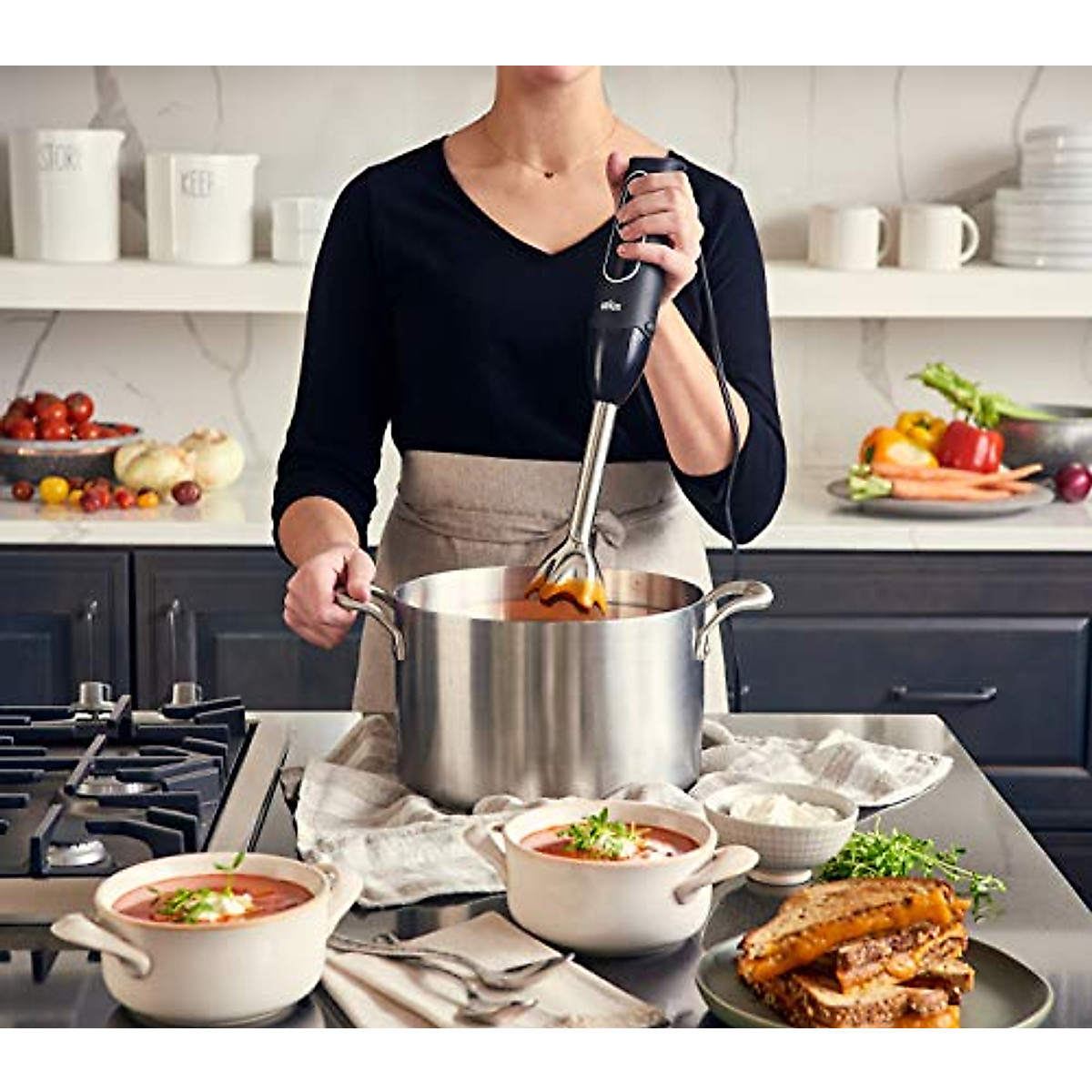 Braun 4-in-1 Immersion Hand Blender, Powerful 350W Stainless Steel Stick Blender, Multi-Speed + 2-Cup Food Processor, Whisk, Beaker, Masher, Easy to Clean, Black, MultiQuick MQ537BK