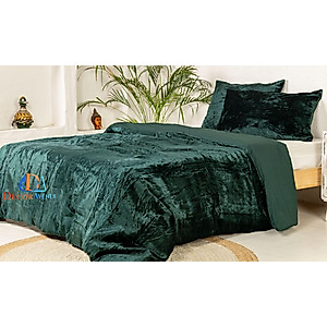 DecorAvenue Ultra-Luxe Crushed Velvet Duvet Cover, Boho Bedding UO Comforter Bedding Donna Cover, 3 Pc Duvet Set, Velvet Bedding Set (Emerald Green, King 90'' x 104'') (DuvetSet1607)