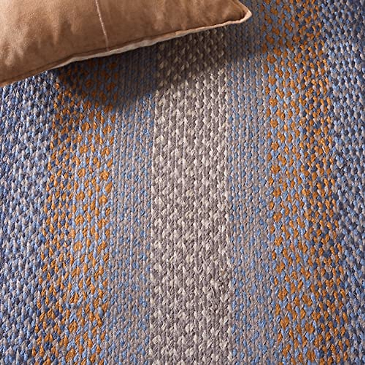 Safavieh Braided Collection Accent Rug - 4' x 6', Grey & Brown, Handmade Country Cottage Jute Reversible, Ideal for High Traffic Areas in Entryway, Living Room, Bedroom (BRD652F)