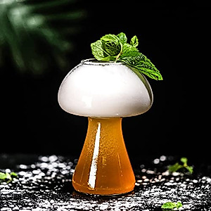 USEEKRIL Mushroom Glasses Creative Mushroom Shaped Drinks Cup Set of 2 Clear Mushroom Cocktail Glass Cups 8oz Wine Glasses for Party Drinking for KTV Home Bar Club (Transparent)
