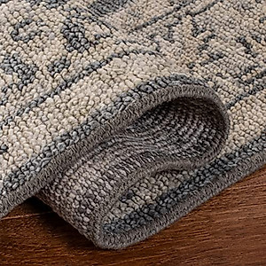 SAFAVIEH Samarkand Collection 6' x 9' Light Grey/Beige SRK106F Hand-Knotted Traditional Wool Area Rug