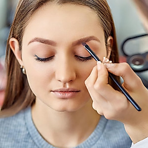 RMISODO 10 Pcs Angled Eyebrow Eyeliner Brush, Ultra Fine Eyeliner Brush, Slanted Eyebrow Brush, Precision Lash Liner Brush, Professional Eye Makeup Applicator for Blending Eyeshadow Eyebrow Eyeliner