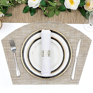 SHACOS Large Size Wedge Shape Placemats with Centerpiece Round Mat Set of 5 Round Table Place Mats Washable Dining Table Placemats Reversible, Beige