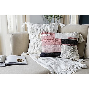 Lush Decor Lush Décor Julie Tassel Decorative Pillow Snow White Single 18X18