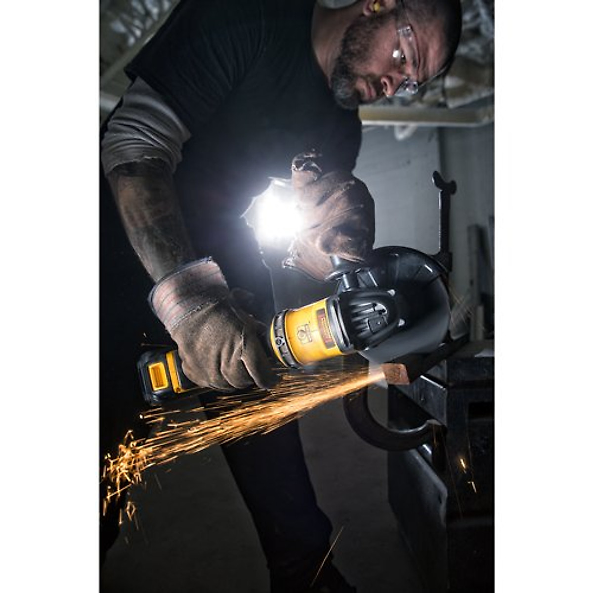 DEWALT FLEXVOLT 60V MAX* Angle Grinder with Kickback Brake, Tool Only (DCG414B)