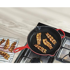 Le Creuset Enameled Cast Iron Signature Iron Handle Skillet, 6.33" (1/2 qt.), Cerise