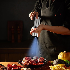 Electric Salt and Pepper Grinder Set, Automatic Pepper Mill Grinder w/Upgraded Charge Base and LED Light,Adjustable Coarseness,Rechargeable Black Peppercorn & Sea Salt Spice Mill Set