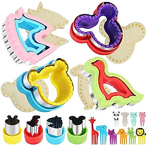 MUYIYAMEI Sandwich Cutter and Sealer set, 4 Bread Sandwich Sealer Pancake Maker DIY Children's Cookie Cutter Bento Box, Mouse head, Dinosaur, Bear head, Horse head, Cookie Cutter Mold.