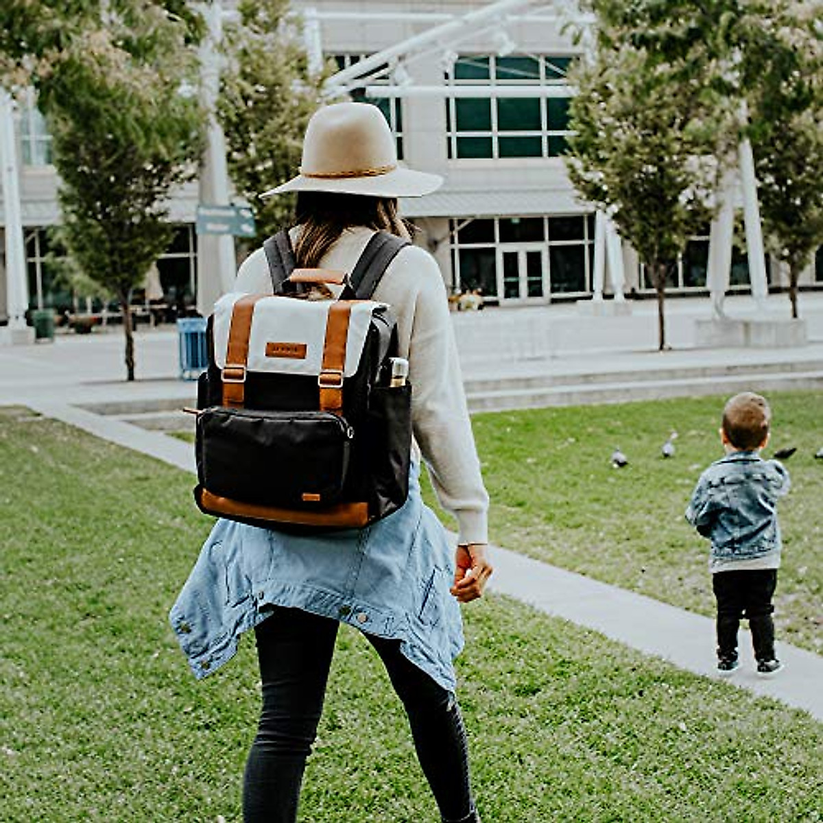 JJ Cole Bloomfield Modular Knapsack Diaper Bag, Ivory and Onyx