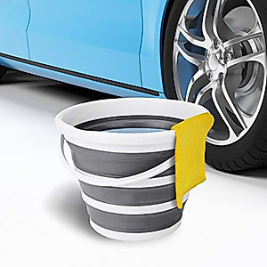 Eurow Indoor and Outdoor Collapsible Bucket with Handle, 10 Liters, 2.6 Gallons, Gray and White