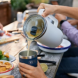 YETI Rambler 34 oz Twist-To-Lock MagSlider Accessory Lid, Fits 34 oz French Press Pitcher (Lid Only)