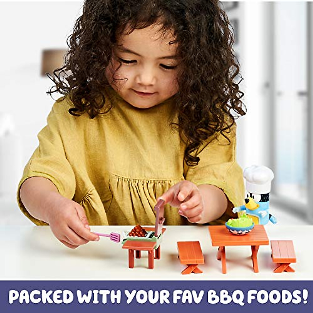Bluey Dad Backyard BBQ - Bandit 2.5" Figure with Backyard Playset, Multicolor, 13030
