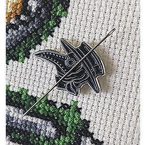 Plague Doctor Needle Minder