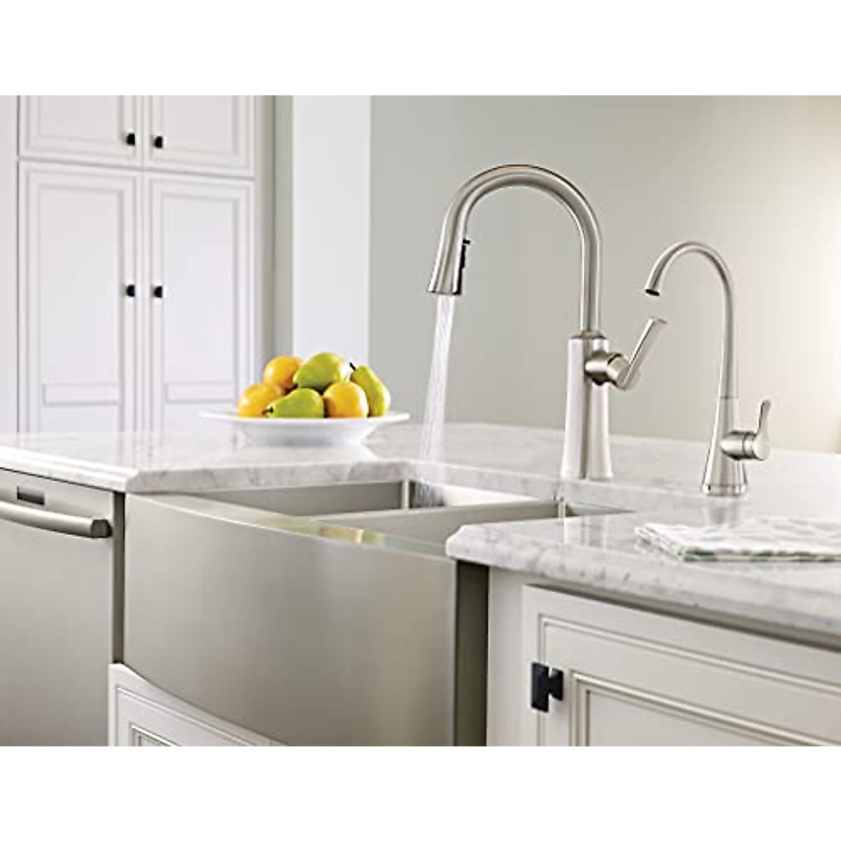Moen G18121 1800 Series 30-Inch X 21-Inch Stainless Steel 18 Gauge Single Bowl Farmhouse Kitchen Sink